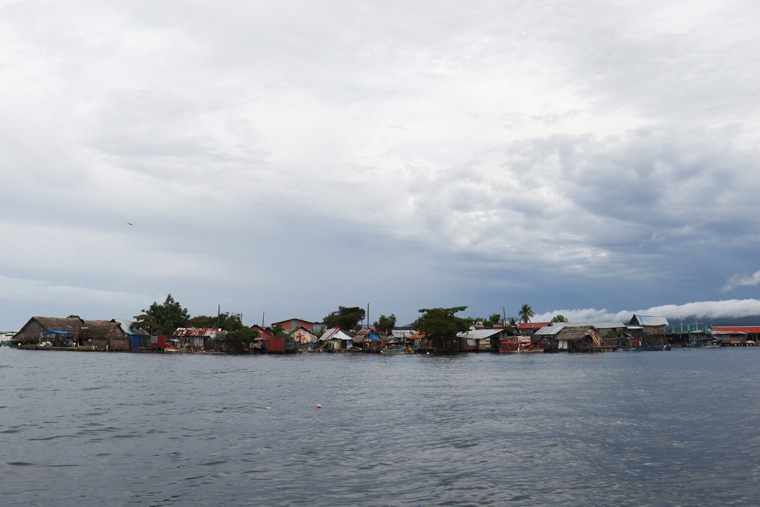 Los gunas y el mar: historia de una isla amenazada por el Caribe - Colapso
